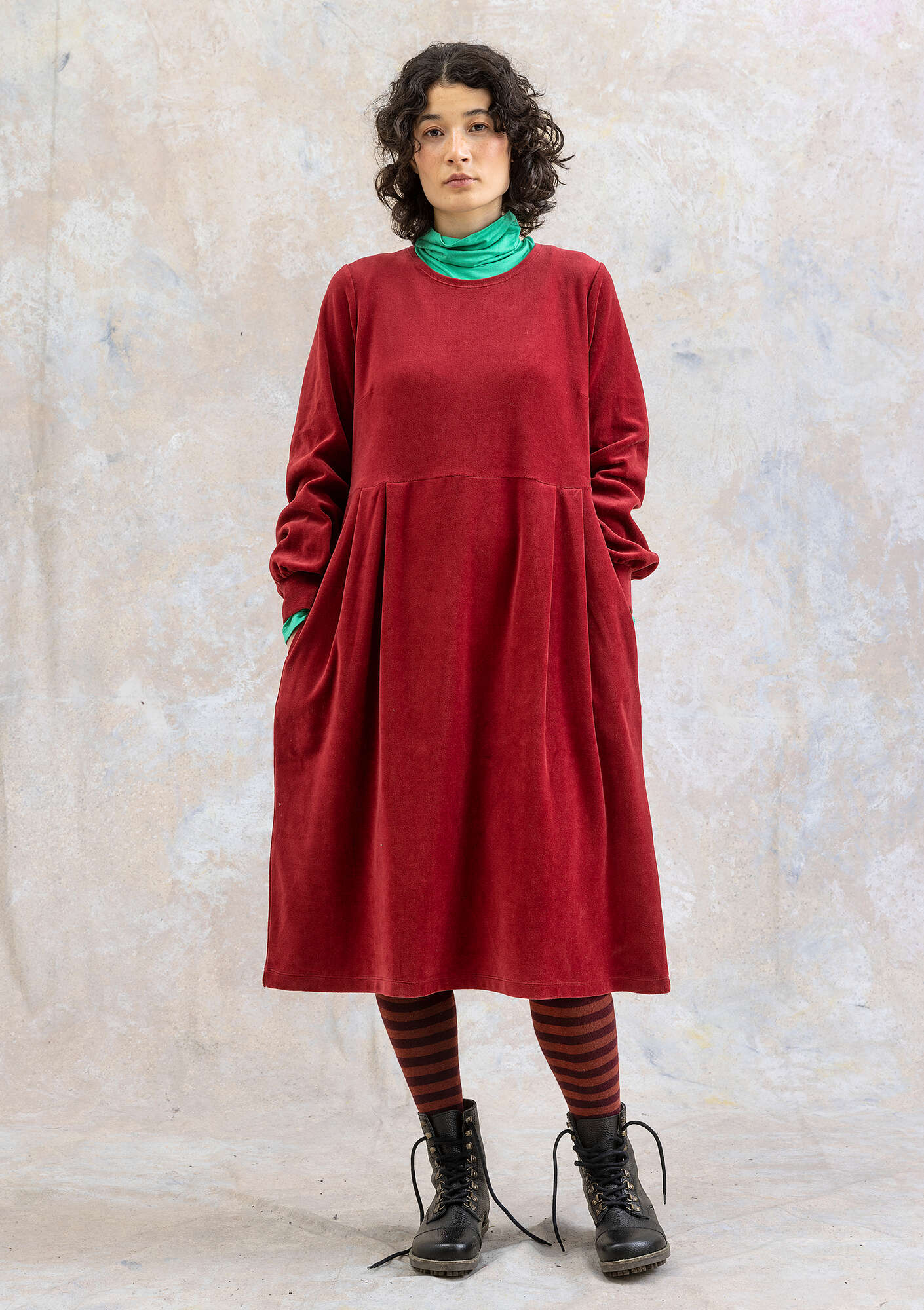 Cornus organic cotton/recycled polyester velour dress